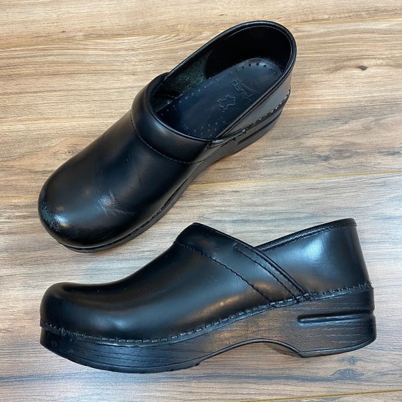 Dansko | Shoes | Dansko Professional Black Cabrio Leaather Clogs Eu 39 ...
